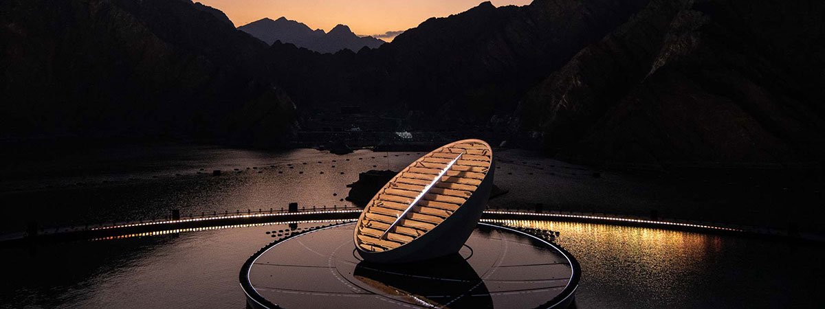 StretchTulle: elastic mesh for events or theatres