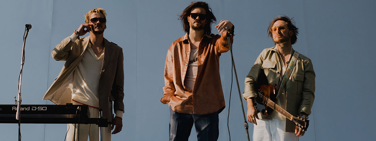 Bazart 最新歌曲Anders MV-超级镜面板打造精彩音乐MV